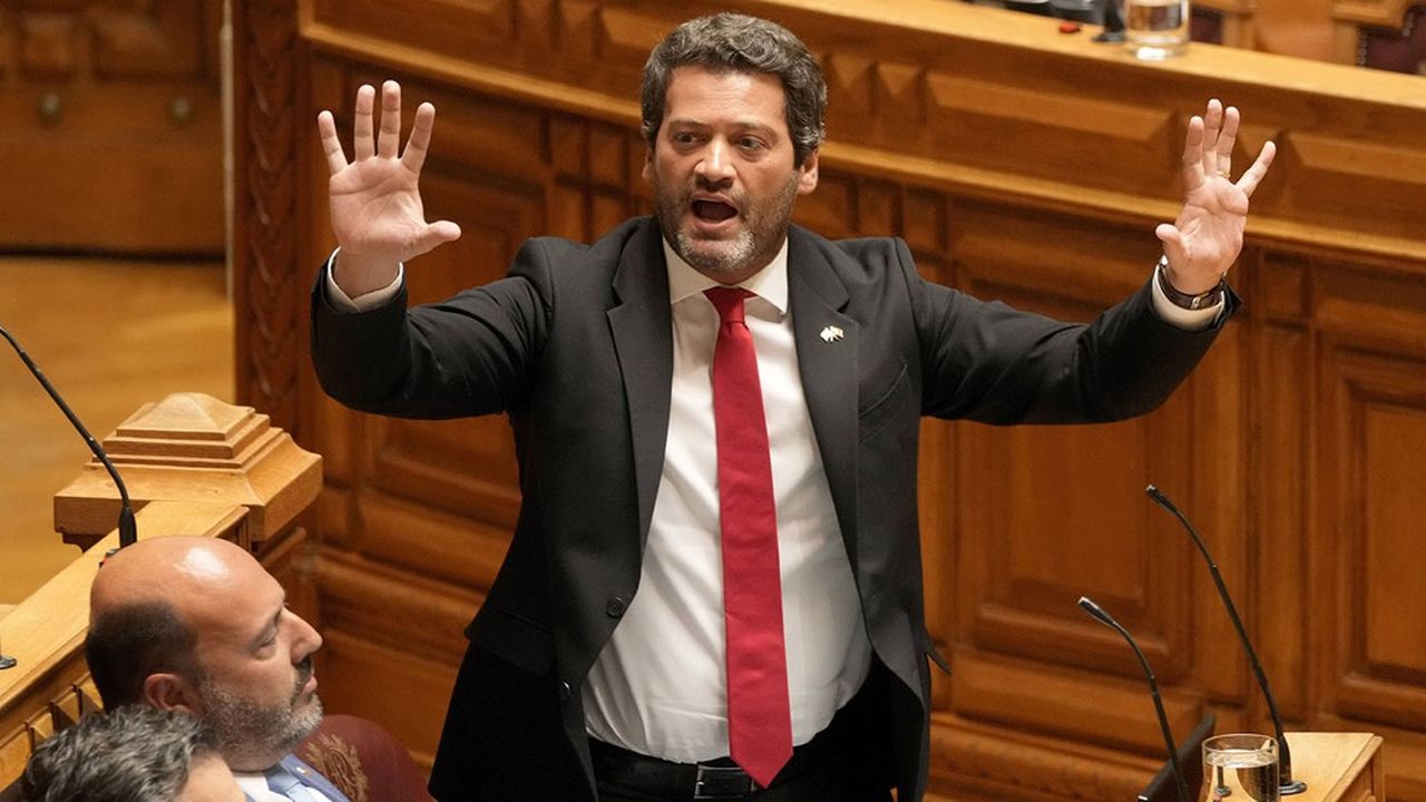 "André Ventura iniciou a carreira política com uma mentira" afirma ...